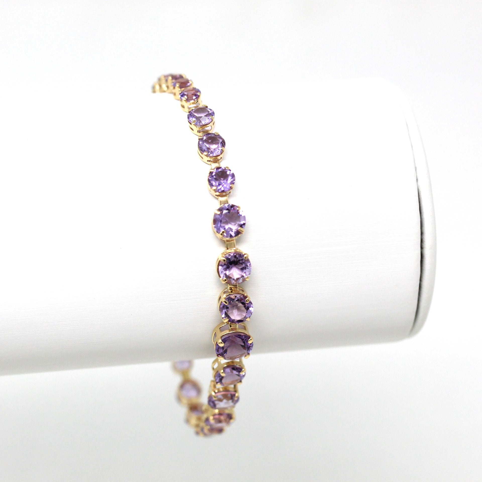 Bracelets – MJV